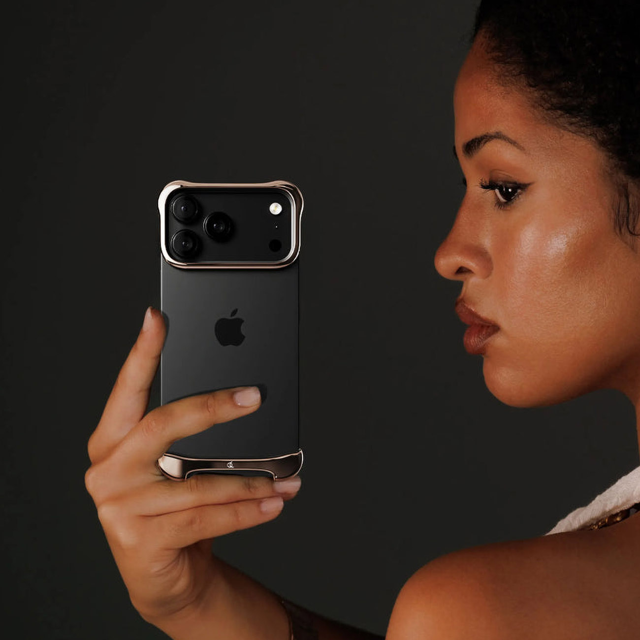 Arc Pulse Case for iPhone 17 Pro / Strong Aluminum / Drop Protection / Rose Bronze in Qatar